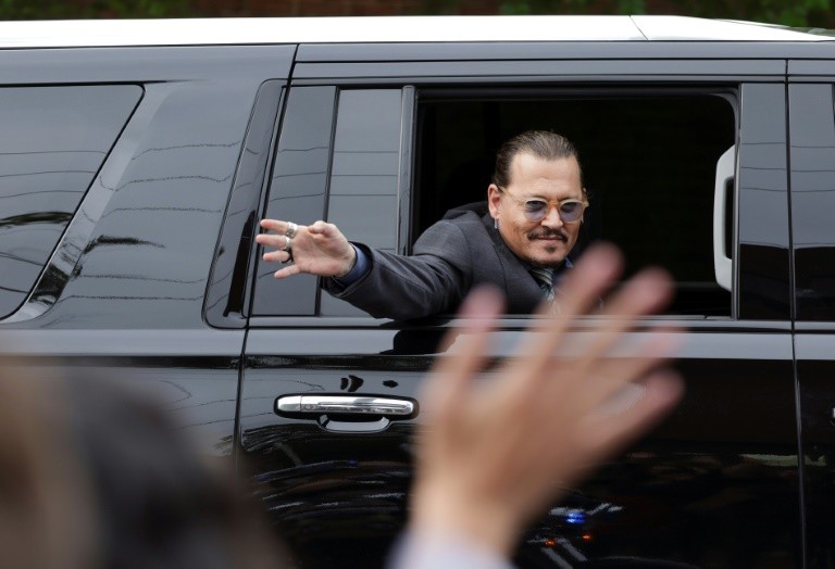 Cannes-Festival zeigt Johnny Depp in der Rolle von König Ludwig XV ...