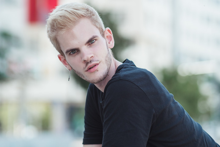 Brizzi Bremse im Interview: Günzburger Autor spricht über sein Buch ...